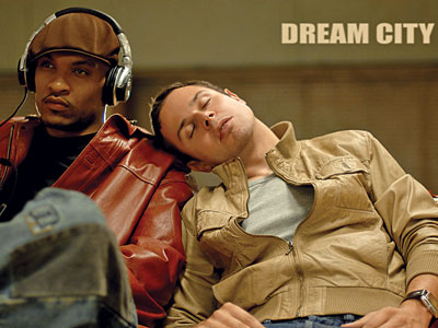 Tom Boxer îşi face serial