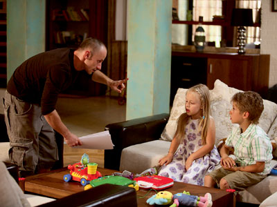 Regizorii serialului Îngeraşii - Munca alături de cei mici nu este o joacă