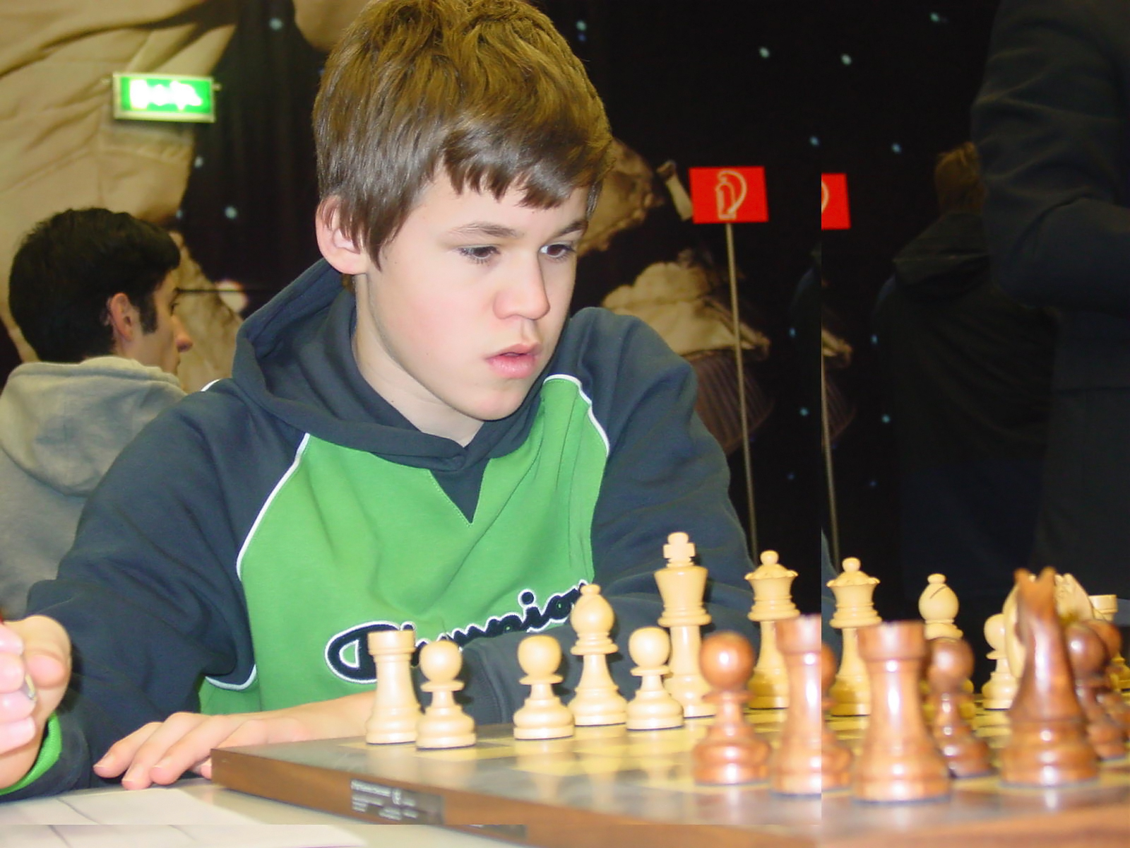 Numarul 1 mondial la sah, Magnus Carlsen, vrea cariera in modeling