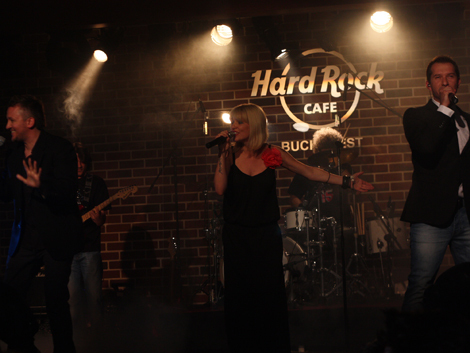 Formatia Hi-Q a sarbatorit 15 ani de activitate (Poze)