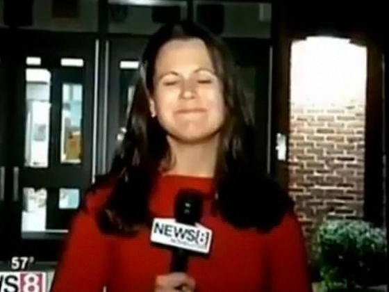 Jurnalista Erica Grow declara live: "Sunt proasta!" (Video)