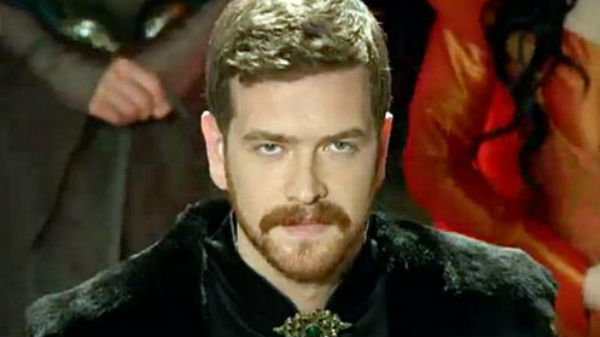 Engin Ozturk, actorul din serialul “Suleyman Magnificul – Sub domnia ...