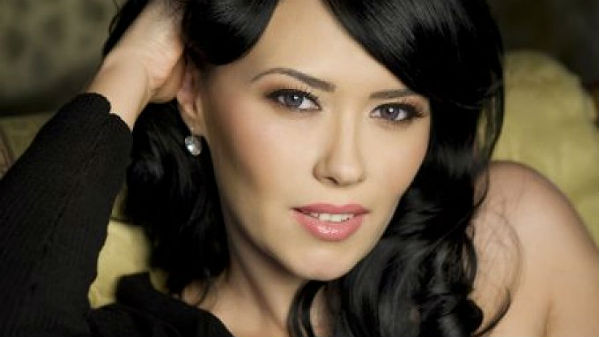 Transformare-şoc! Cum arată acum senzuala prezentatoare tv Monica Stan