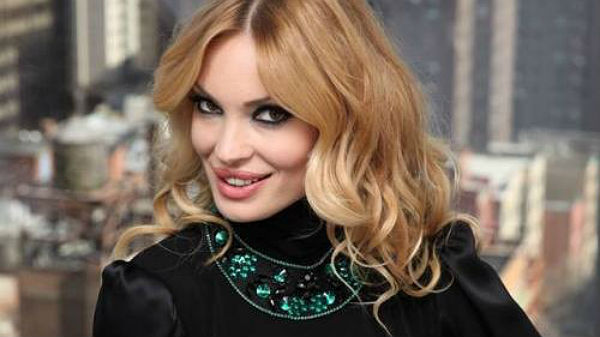 Valentina Pelinel este ÎNSĂRCINATĂ! Cine este tatăl copilului