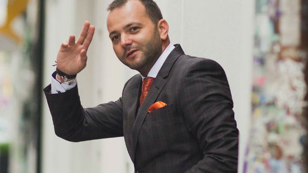 Mihai Morar va locui într-o casă de sticlă - FOTO
