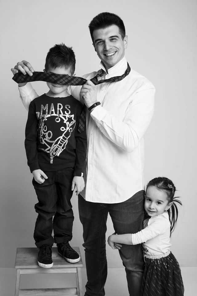 INTERVIU EXCLUSIV CU ”REGIZORUL VEDETELOR” ADRIAN TAPCIUC: Care este ...