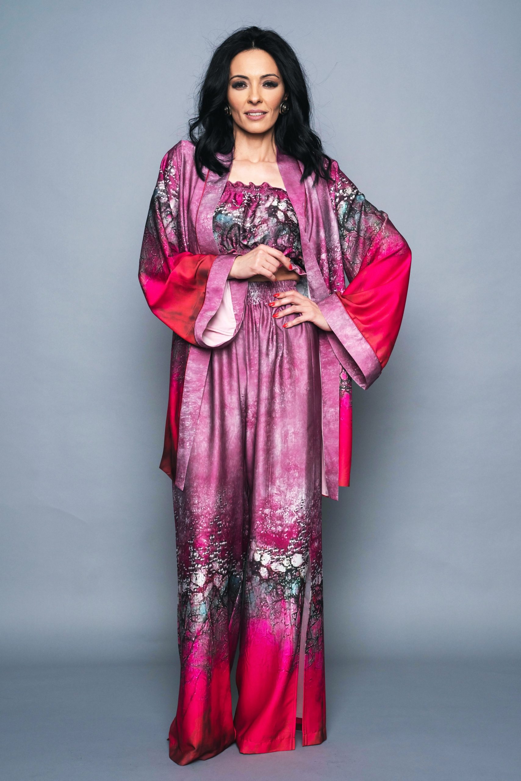 Cosmina Păsărin face parte din gașca verii la "Vorbește Lumea"