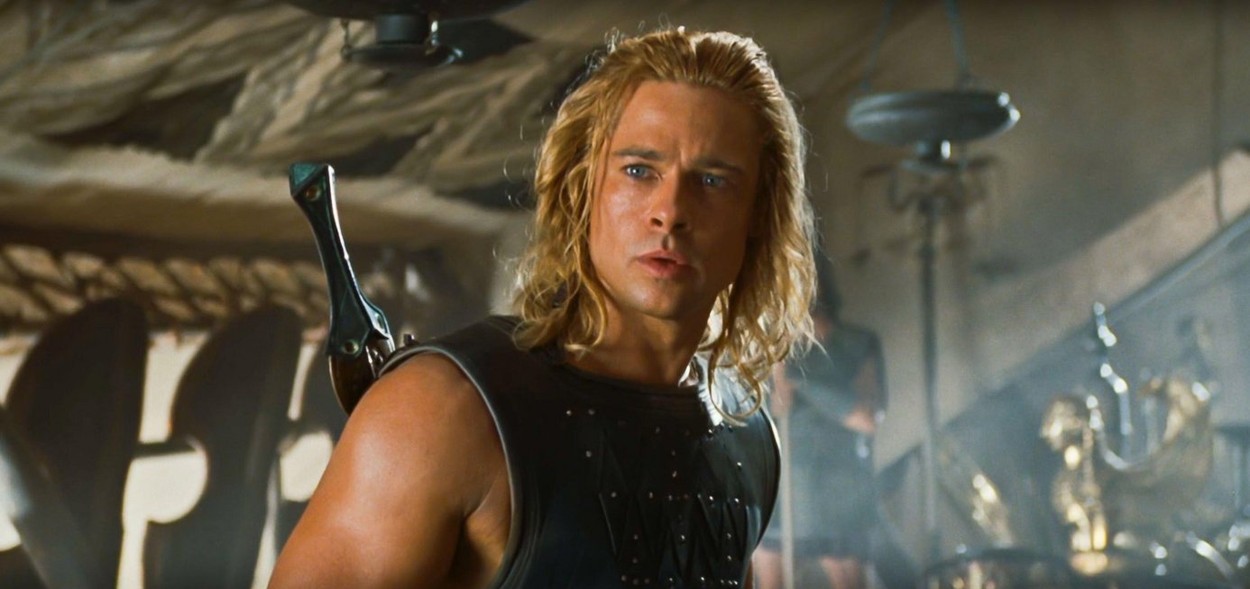 Actorul, hetero, care s-a „îndrăgostit” de Brad Pitt la filmările ...